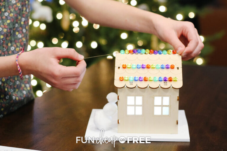 Christmas Activities for Kids So Mama Can Relax - Fun Cheap or Free